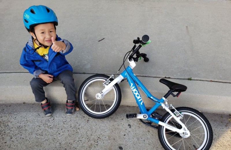 How to Quickly Teach a Child to Ride a Bike + Woom Review (Kids Balance ...
