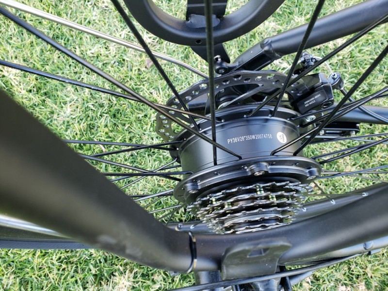 Review: Macwheel Ranger 500 Electric Commuter City Bike (26", 7-Speed ...